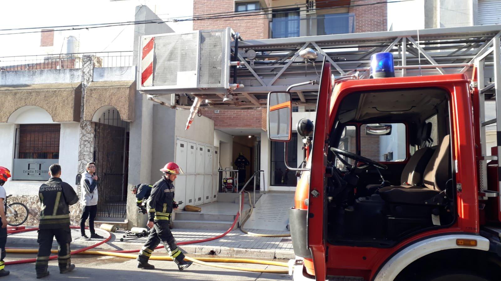 Incendio en edificio en pleno centro | Textual